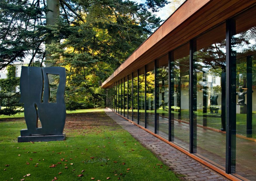 5 Stunning Museum Designs: Art on Every Surface